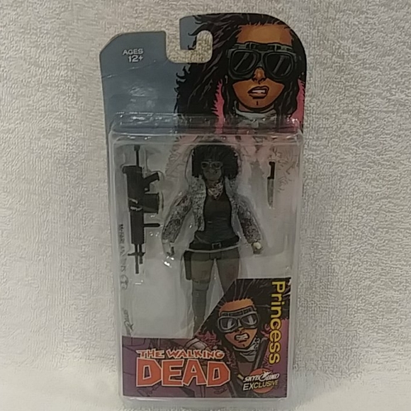 The Walking Dead | Toys | The Walking Dead Princess Bloody Bw Variant ...